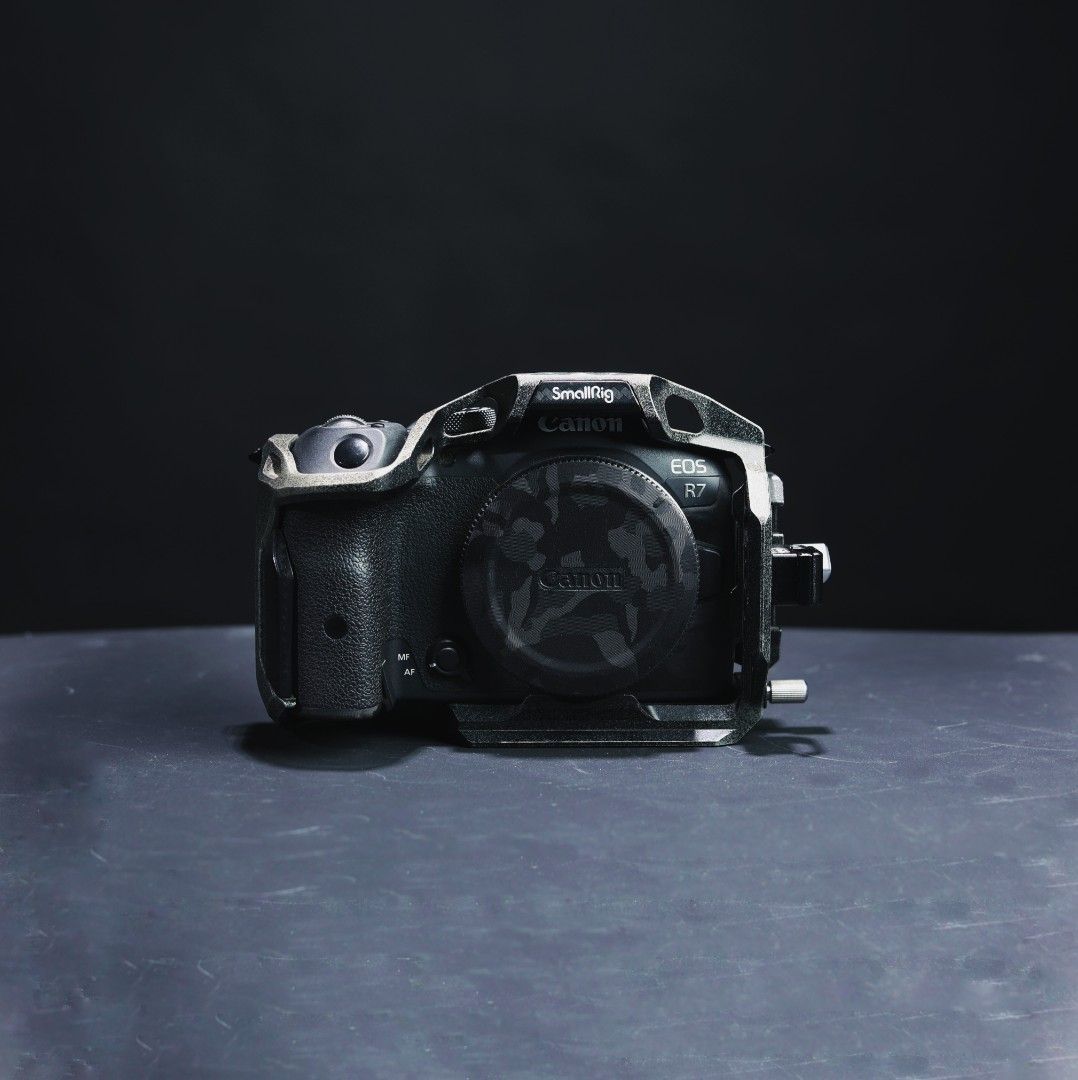 Canon Eos R7 + accessories, Photography, Cameras on Carousell