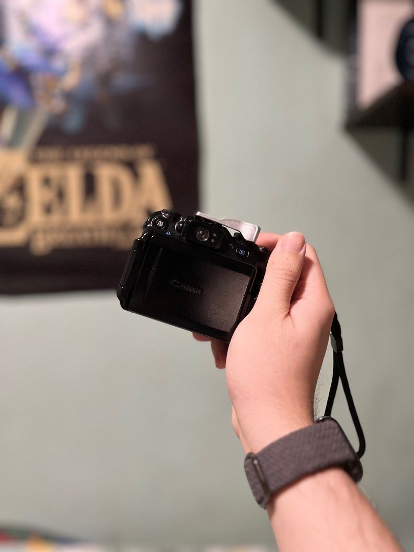 Canon G12 with G11 Freebie, Photography, Cameras on Carousell