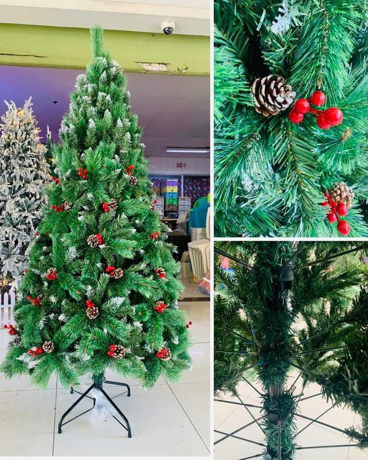 Cherry red pine cone delta Christmas tree, Furniture & Home Living ...