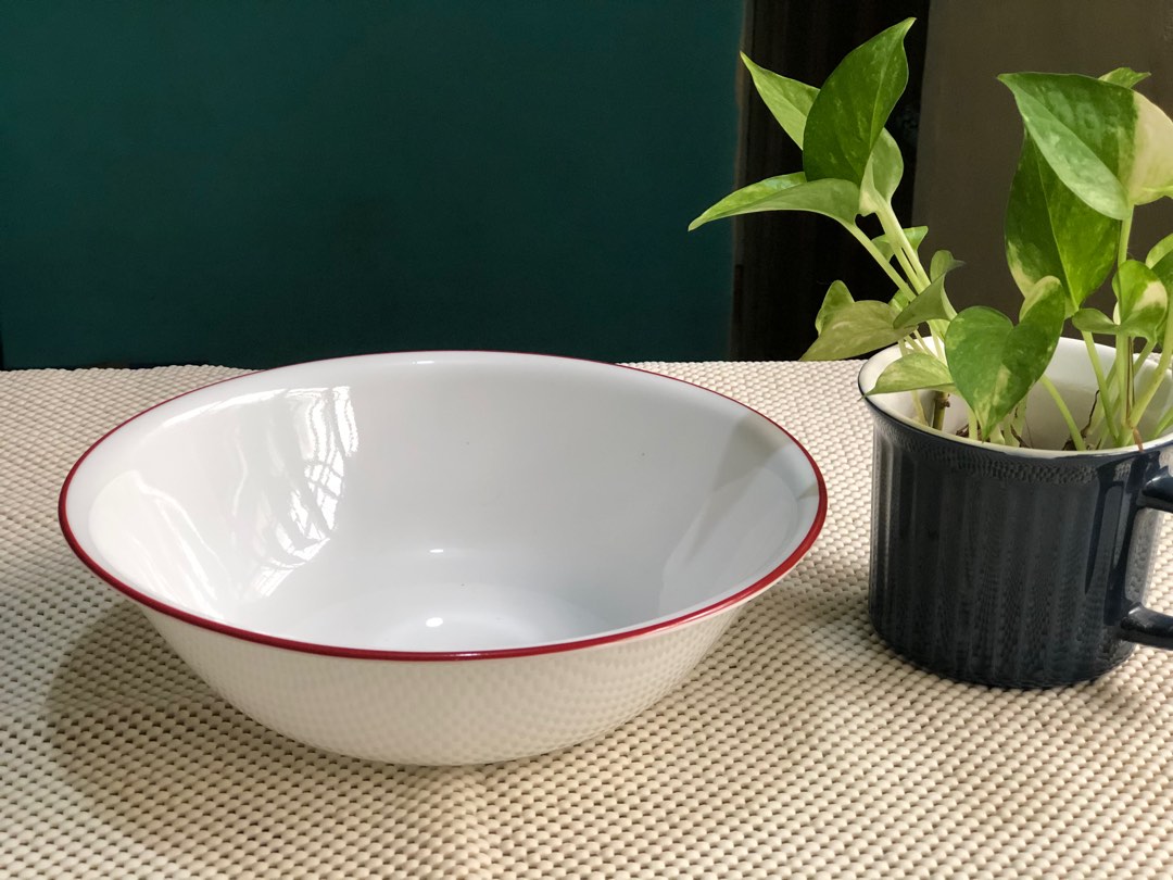 Corelle Red Line Serving Bowl 2 Liters, Furniture & Home Living ...