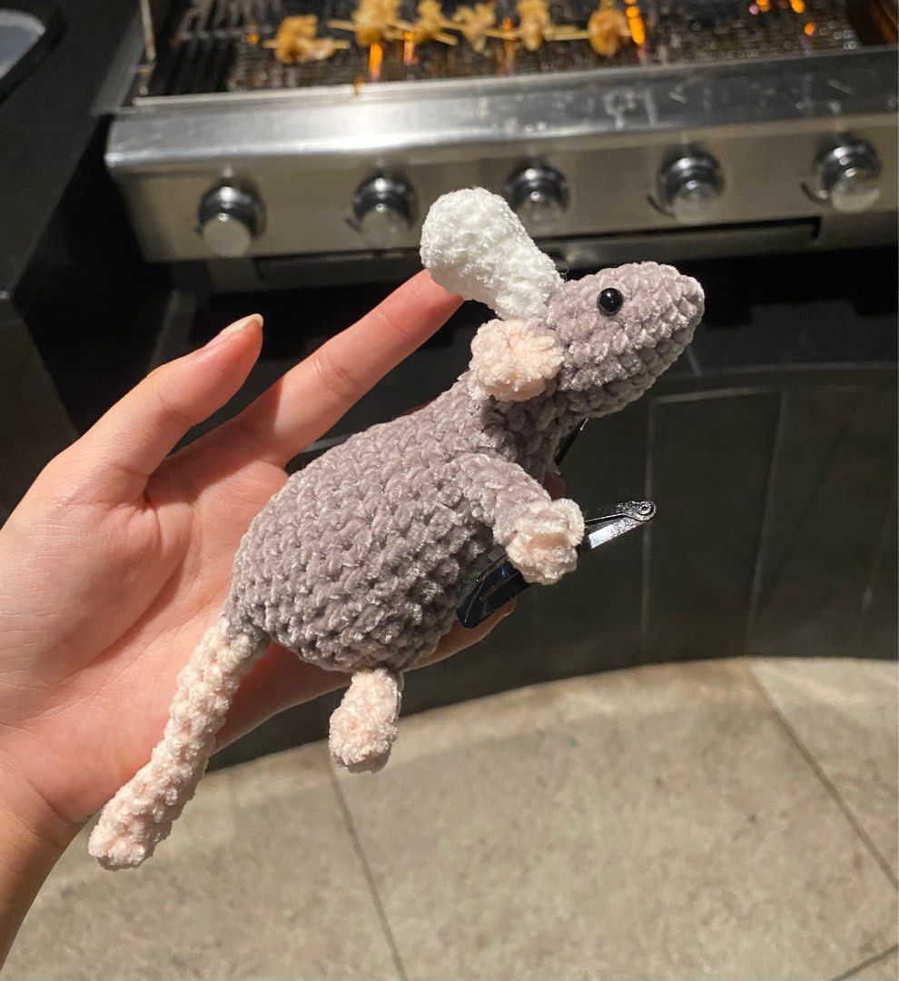 (INSTOCK) Crochet Ratatouille Chef Rat Headband, Hobbies & Toys ...