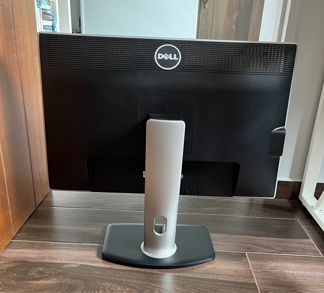 Dell Monitor Screen model U2412Mb, Computers & Tech, Desktops on Carousell