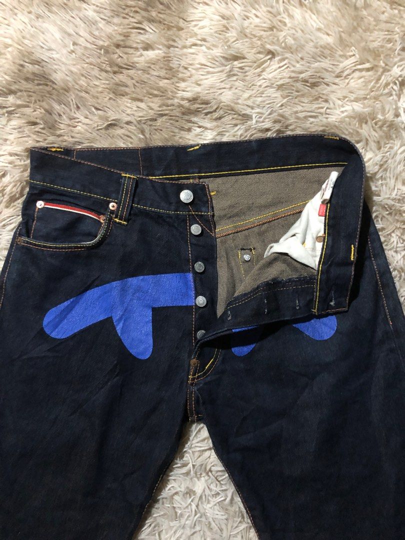 Devil Nut, Men's Fashion, Bottoms, Shorts on Carousell