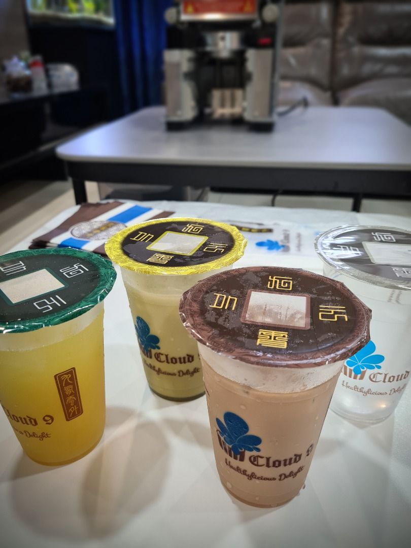 Disposable Plastic Cups (500ML) with Tri-coloured Design, Furniture ...