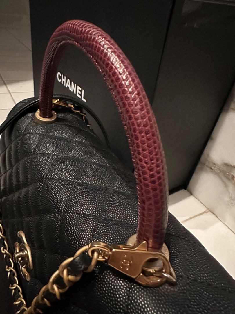 Excellent condition Chanel Coco handle medium caviar Black lizard ...