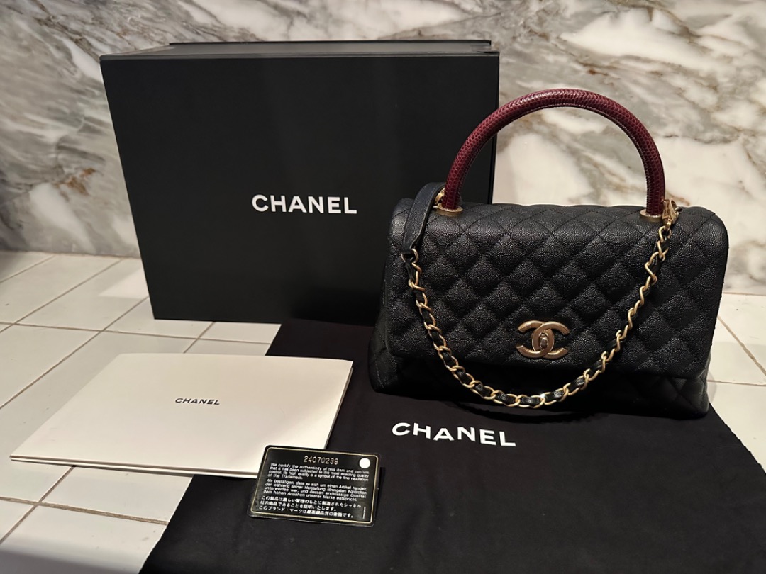 Excellent condition Chanel Coco handle medium caviar Black lizard ...
