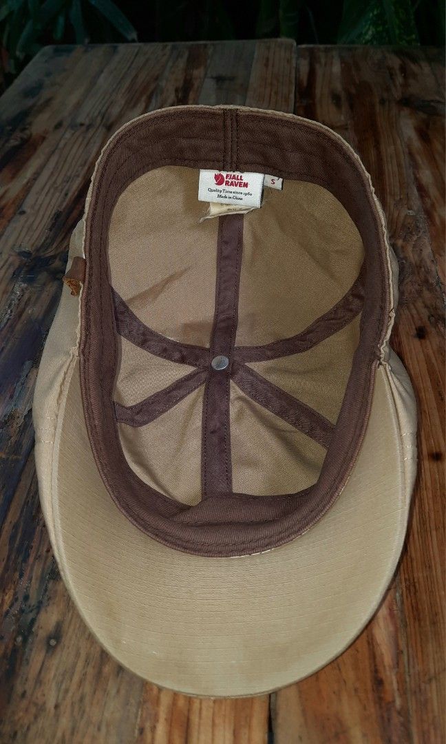 Fjallraven Ovik Flat Cap, Men's Fashion, Watches & Accessories, Caps & Hats on Carousell
