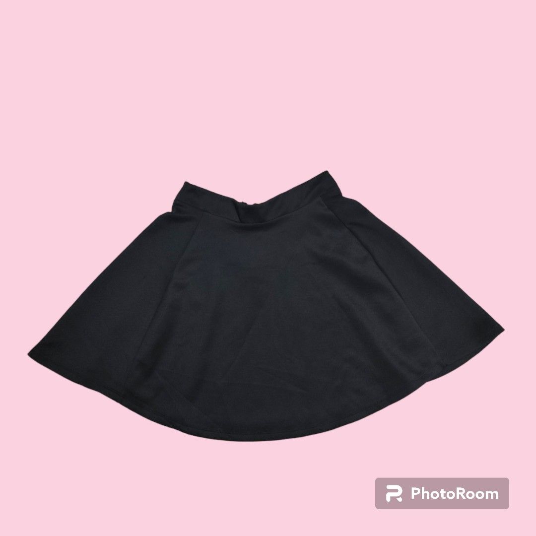 flowy black palda skirt, Women's Fashion, Bottoms, Skirts on Carousell