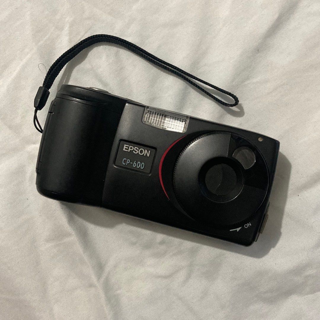 FUNCTIONAL DIGICAM, Photography, Cameras on Carousell