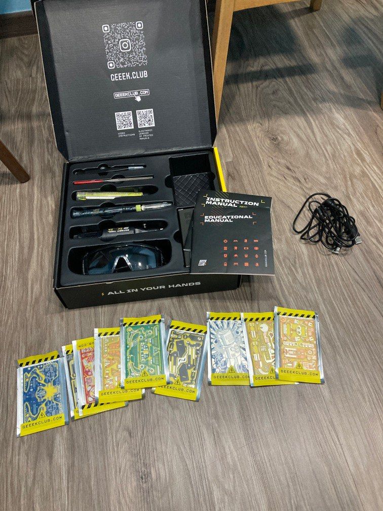 Geeek Club Smart Nano Bots, Hobbies & Toys, Toys & Games on Carousell