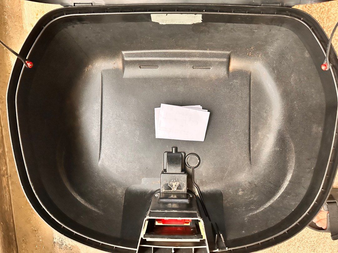 Givi 48l top box with kappa backrest, Motorcycles, Motorcycle ...