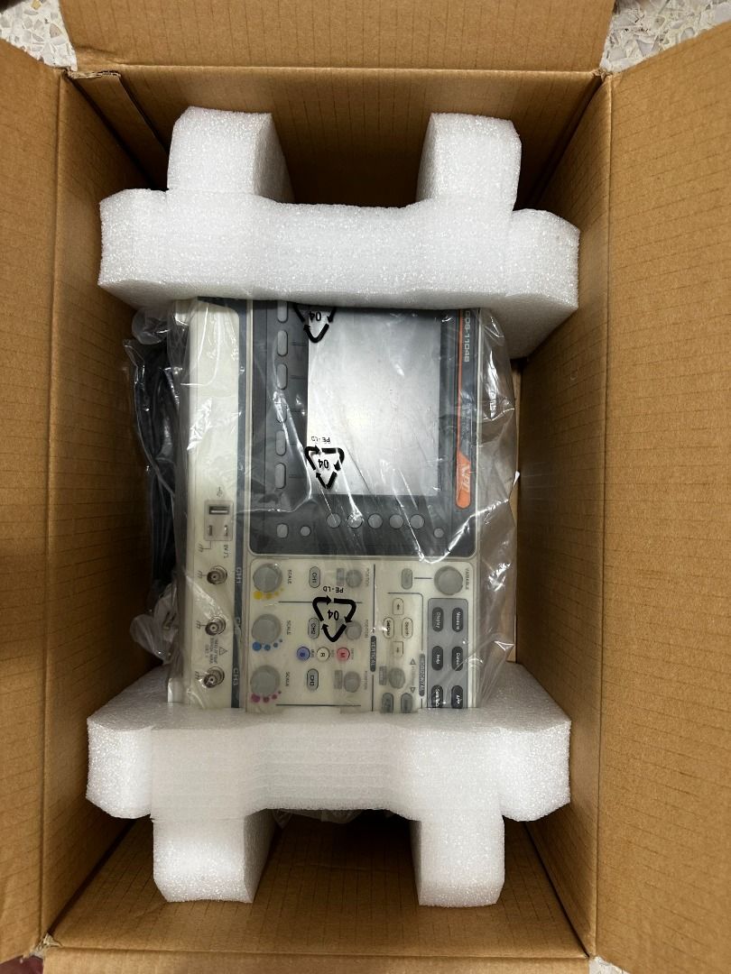 Cheapest GW Instek GDS-1104B 100Mhz (1GS/s) 4 Channel Oscilloscope ...