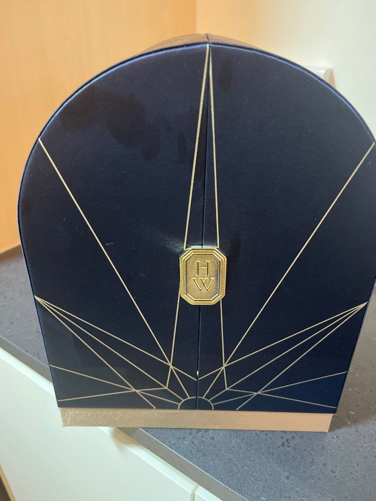 Harry Winston Limited Edition Jewellery Box, Women's Fashion, Jewelry ...