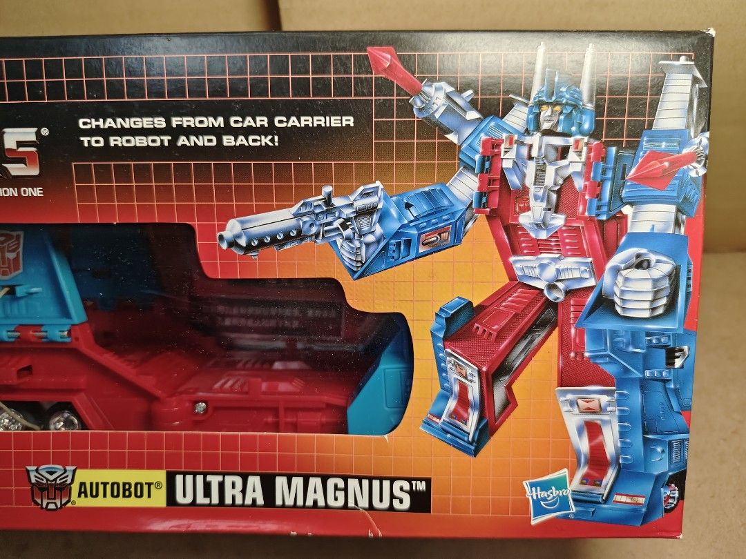 Hasbro Transformers G1 Commemorative Ultra Magnus, Hobbies & Toys, Toys ...