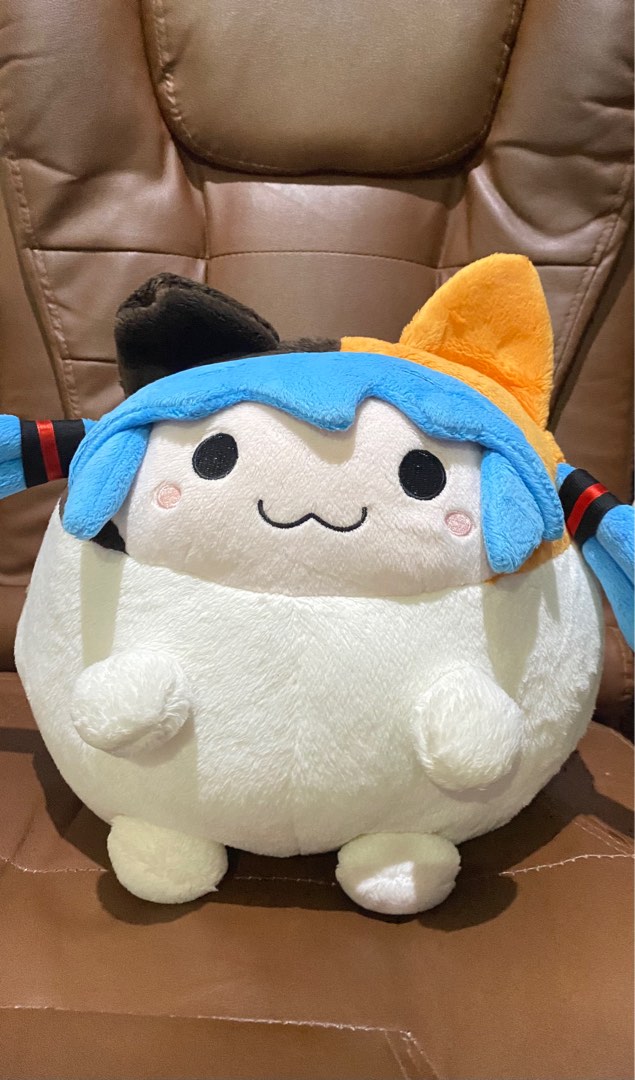 Hatsune Miku Marukunaru Plush/ Tissue Holder, Hobbies & Toys, Toys ...