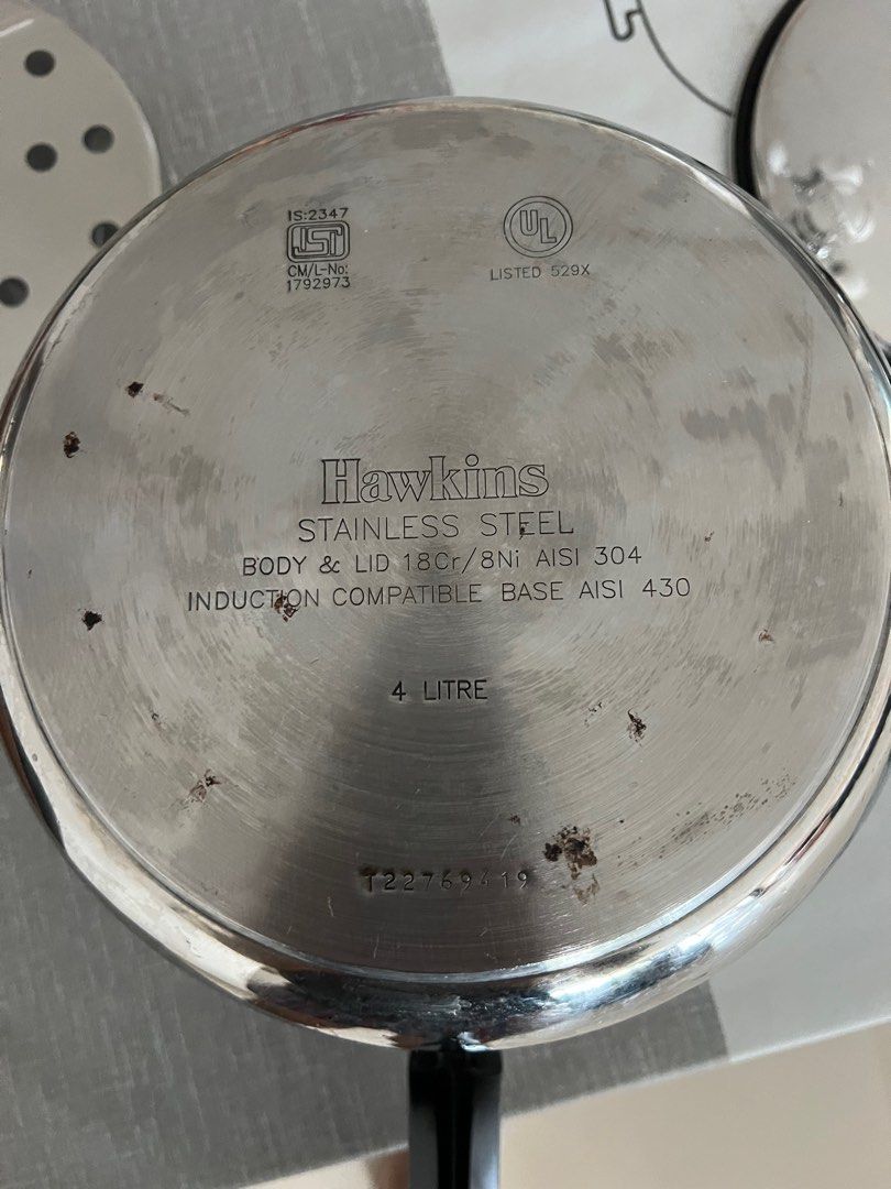 Hawkins pressure cooker (4L), Furniture & Home Living, Kitchenware ...