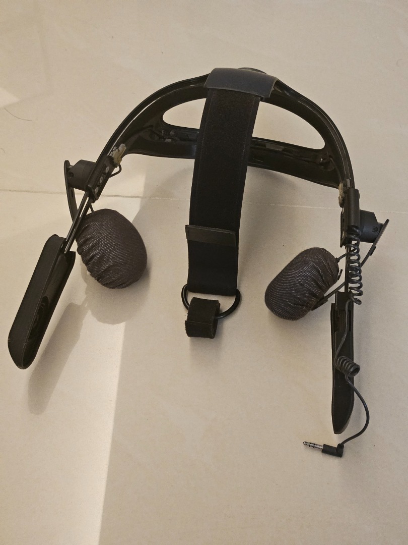 HTC Vive Deluxe Audio Strap with Quest 2 adaptors and sound cover ...
