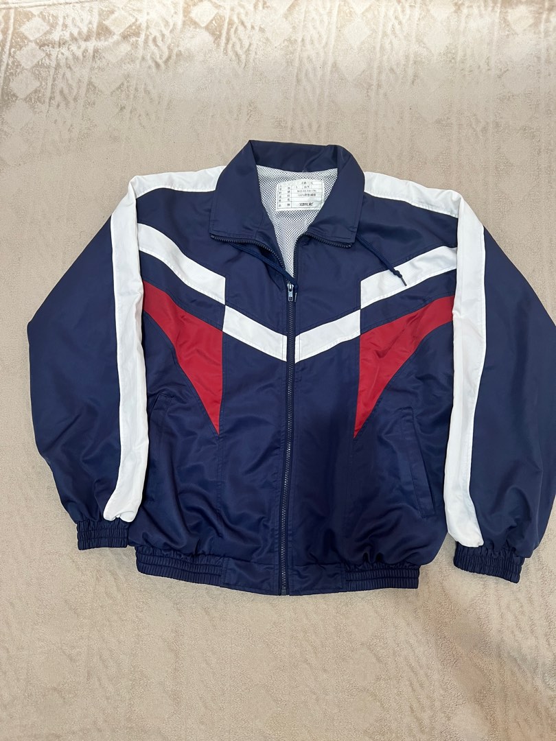 Jersey jacket, Women's Fashion, Coats, Jackets and Outerwear on Carousell