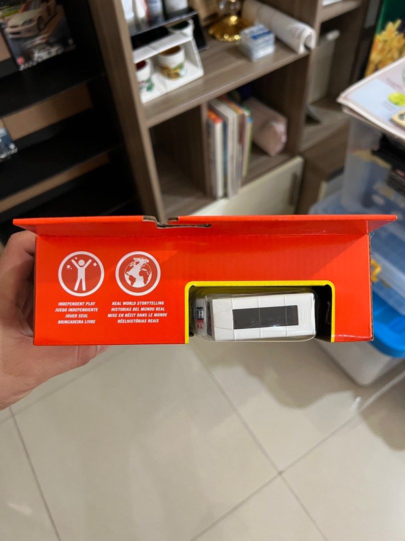 Matchbox Action Drivers Fedex Package Center Playset, Toys ...