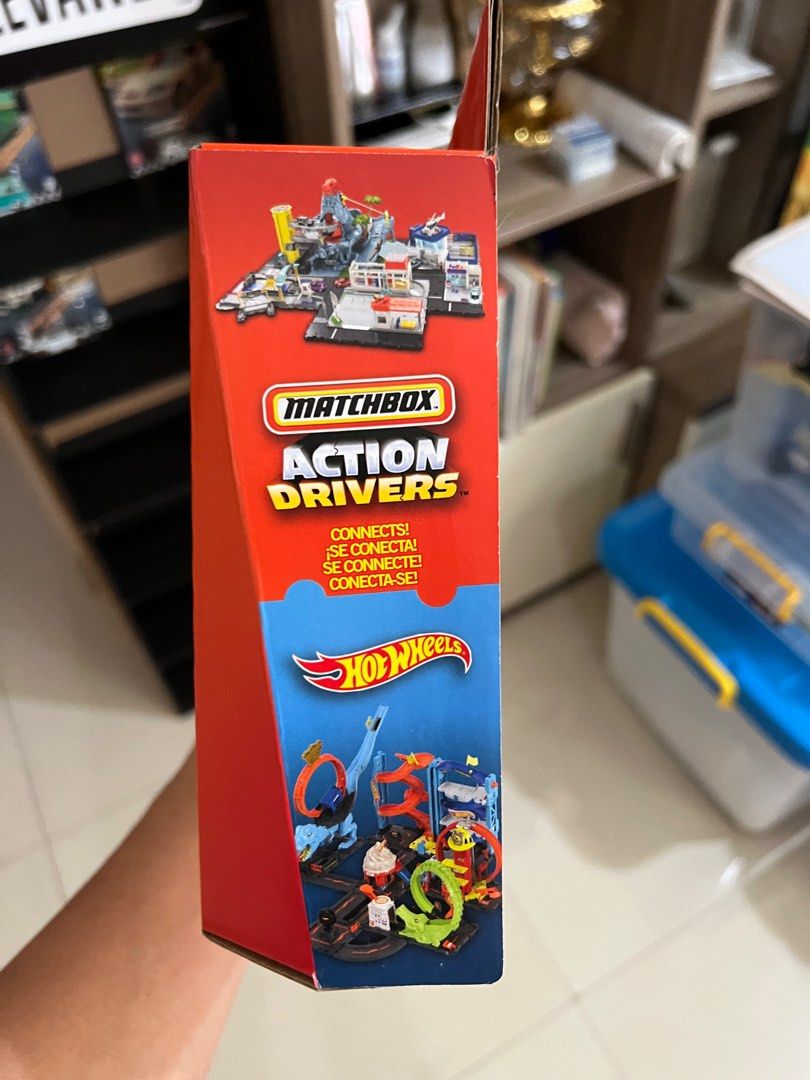 Matchbox Action Drivers Fedex Package Center Playset, Toys ...