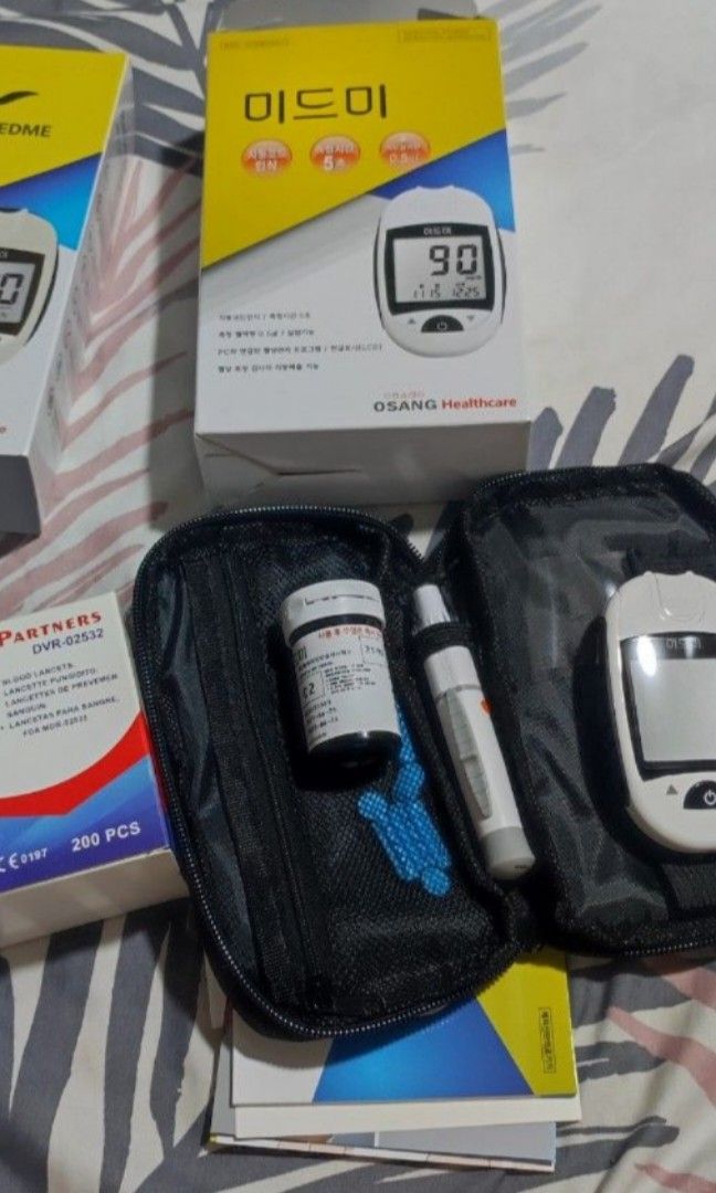 MeDme Auto Coding Glucometer, Health & Nutrition, Medical Supplies ...