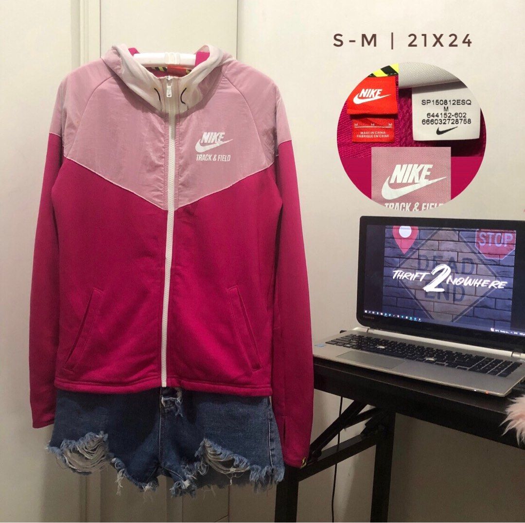 Nike 2 tone Track&Field, Women's Fashion, Activewear on Carousell