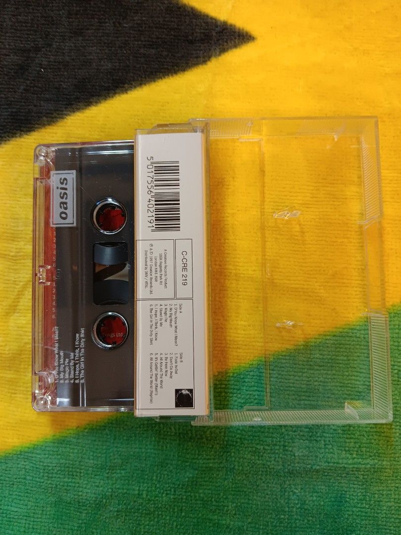 OASIS BE HERE NOW KASET TAPE CASSETTE, Hobbies & Toys, Music & Media ...
