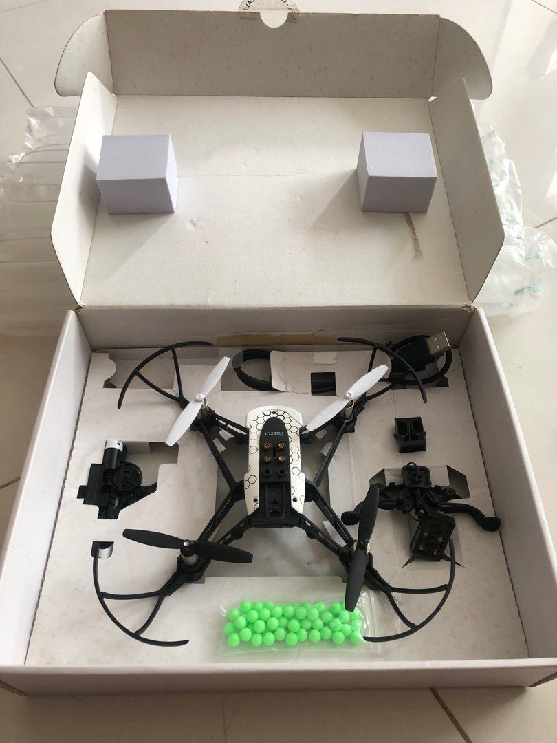 Parrot Mambo Drone, Photography, Drones on Carousell