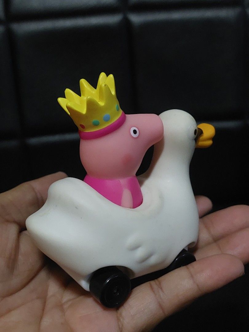 Peppa Pig mini duck buggy, Hobbies & Toys, Toys & Games on Carousell