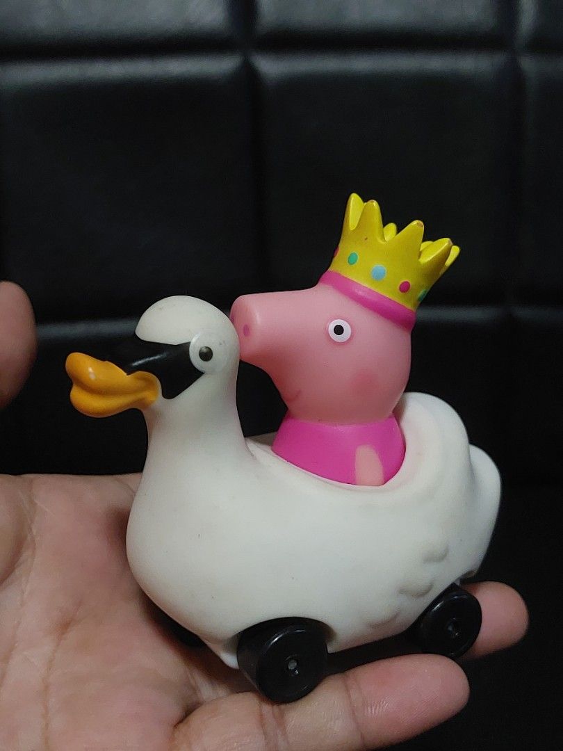Peppa Pig mini duck buggy, Hobbies & Toys, Toys & Games on Carousell