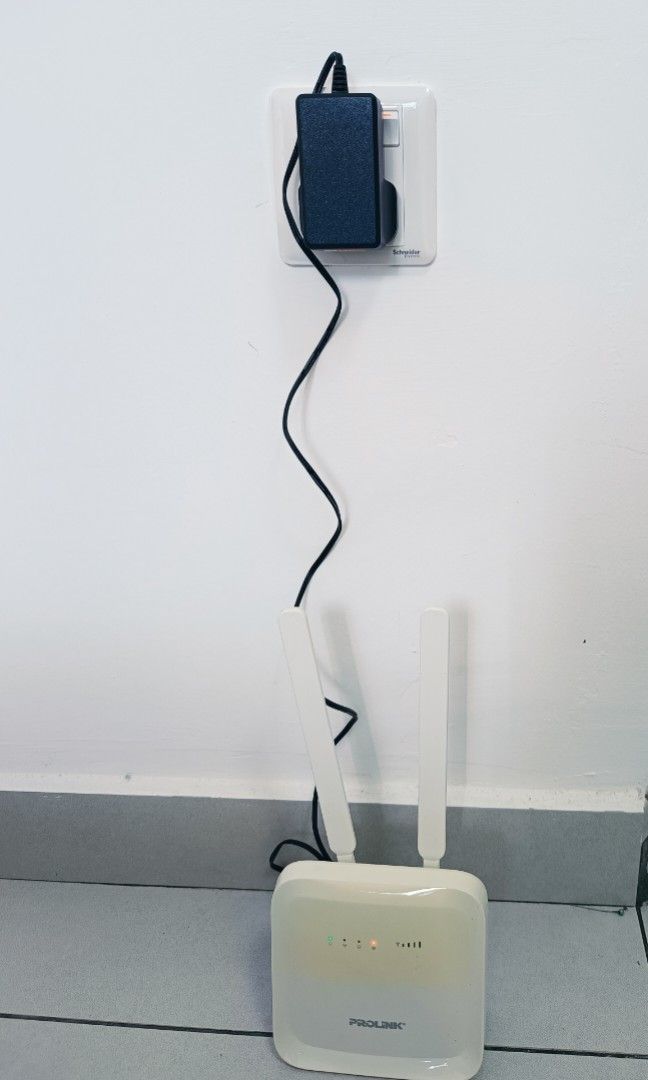 Prolink Smart 4G LTE wireless router, Computers & Tech, Parts ...