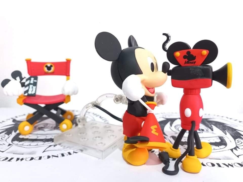 Rare Disney Mickey Mouse Director Nendoroid Figure Set, Hobbies & Toys ...