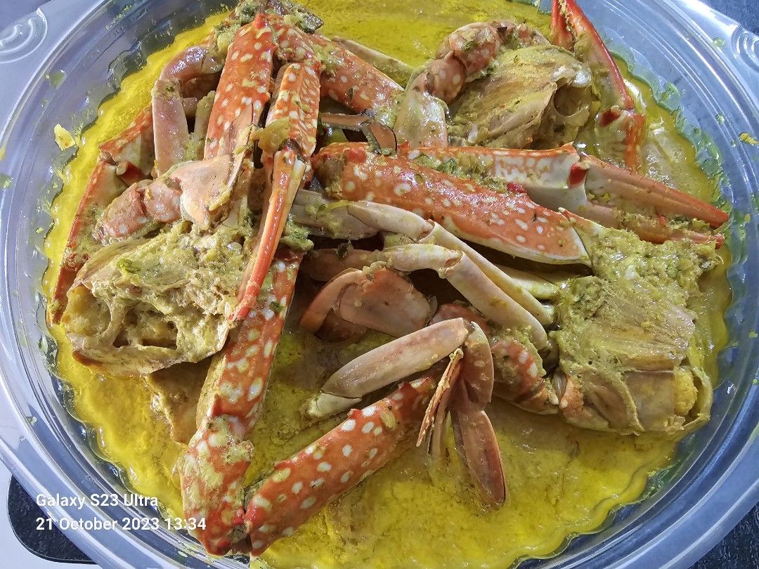 Roti Kirai / Lemak Ketam, Food & Drinks, Local Eats on Carousell