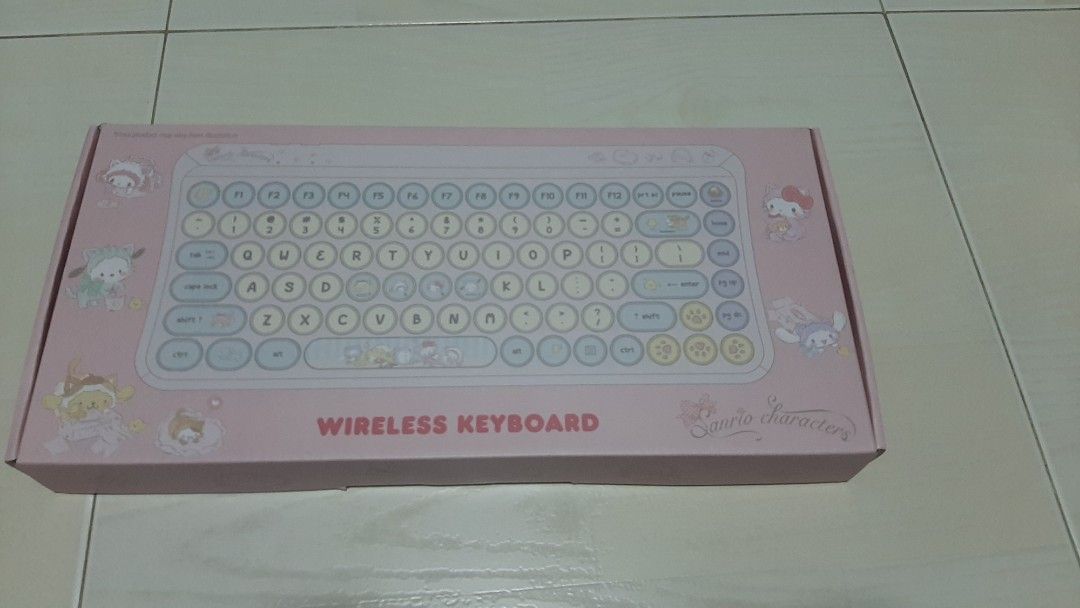 Sanrio 2023 Hello Kitty Wireless Keyboard, Computers & Tech, Parts ...