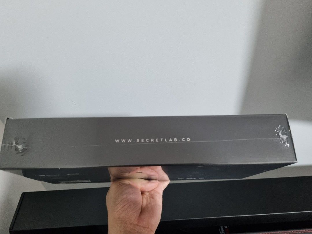 Secretlab Batman Cable Management Bundle, Computers & Tech, Parts ...