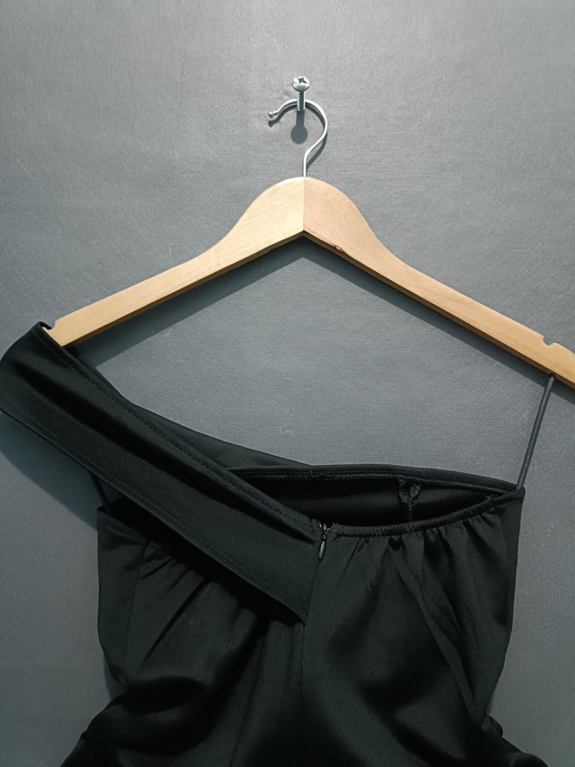 Sexy Black One Shoulder Venus Cut Tube Bodycon Body-hugging Casual Date ...