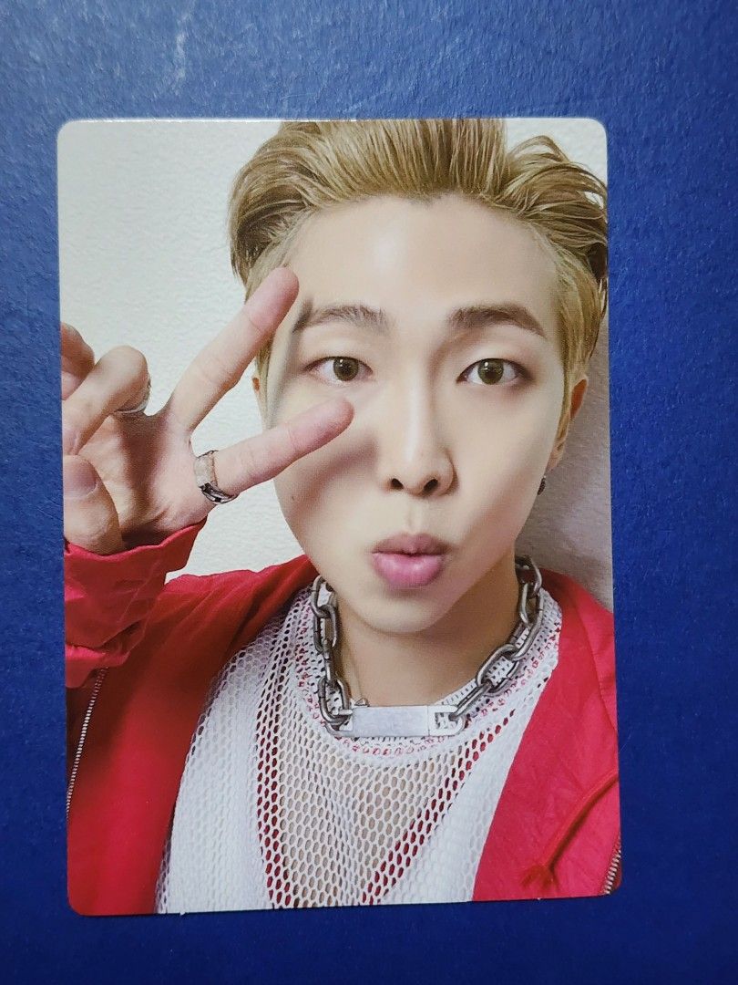 Share BTS merch Box 9 Photocards, Hobbies & Toys, Memorabilia ...