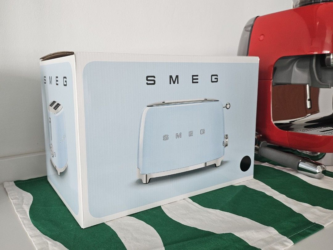 Smeg bread toaster black, TV & Home Appliances, Kitchen Appliances ...