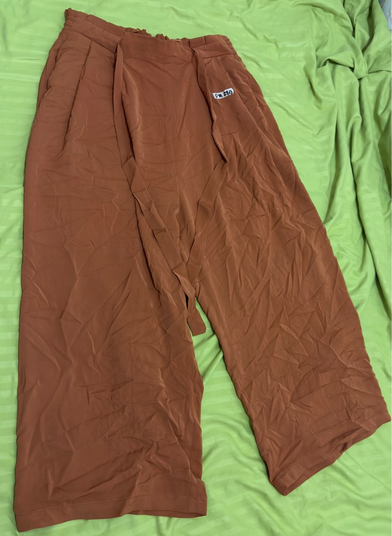 Square Pants, Women's Fashion, Bottoms, Other Bottoms on Carousell