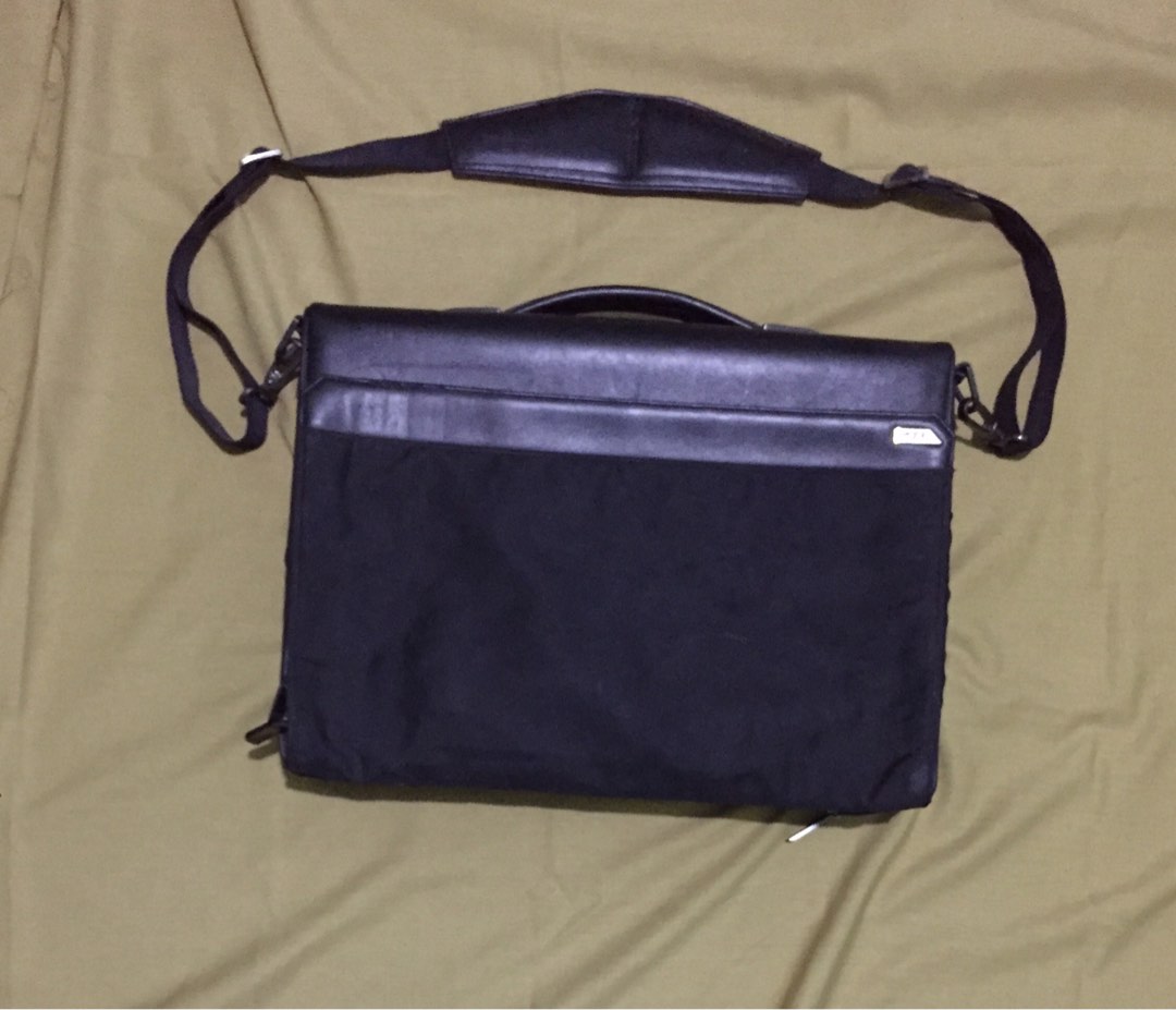 Tas tumi original tas kerja tas laptop, Fesyen Pria, Tas & Dompet , Tas Selempang di Carousell