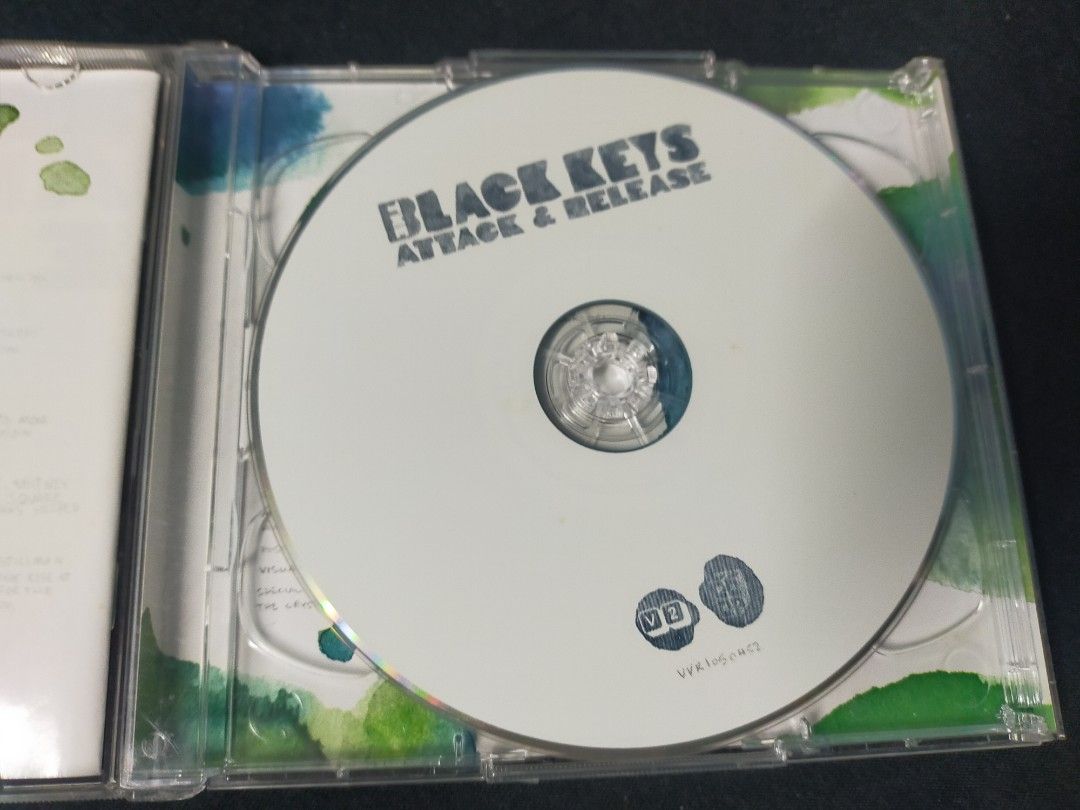 The Black Keys - Attack & Release CD+DVD, Hobbies & Toys, Music & Media ...