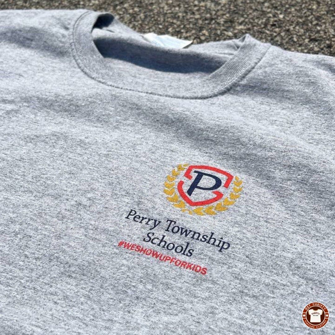 Thrifted Perry Township Schools Oversized T-Shirt, Men's Fashion, Tops ...