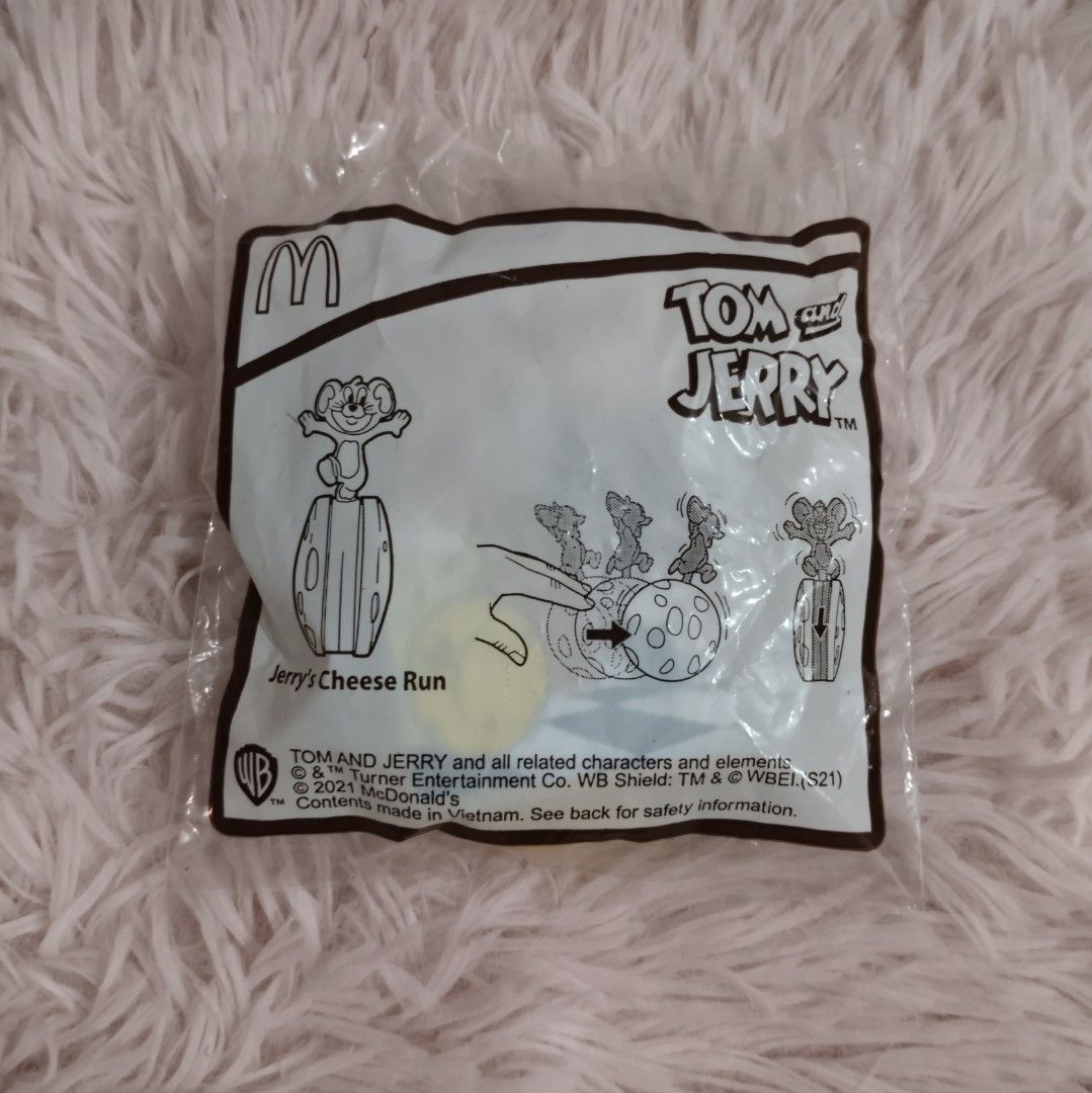 Tom & Jerry (Jerry's cheese run), Hobbies & Toys, Toys & Games on Carousell