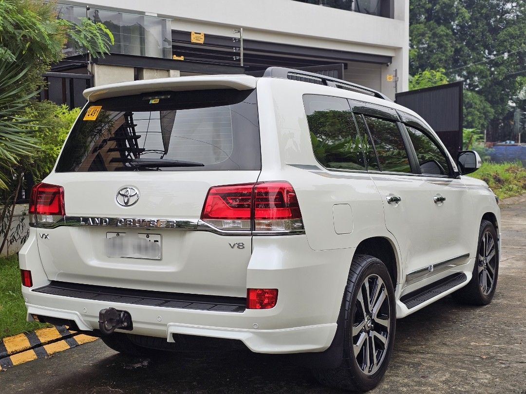 Toyota Land Cruiser LC200 Auto, Cars for Sale, Used Cars on Carousell