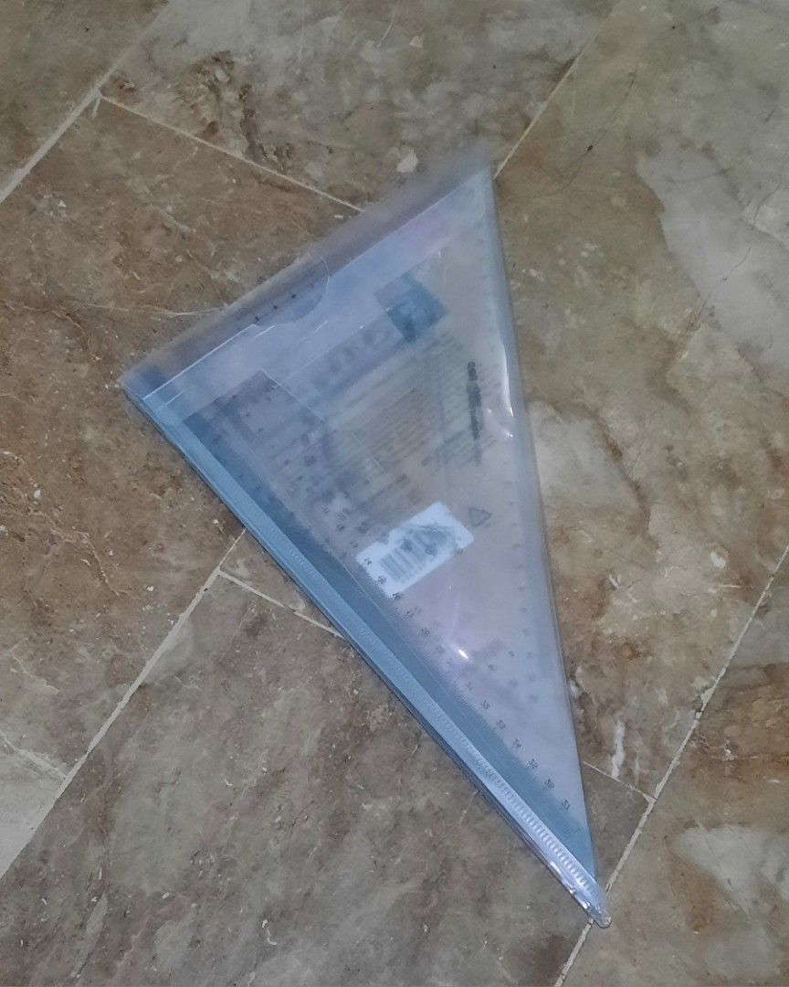 Triangles 30x60 and 45°, Hobbies & Toys, Stationary & Craft, Stationery ...