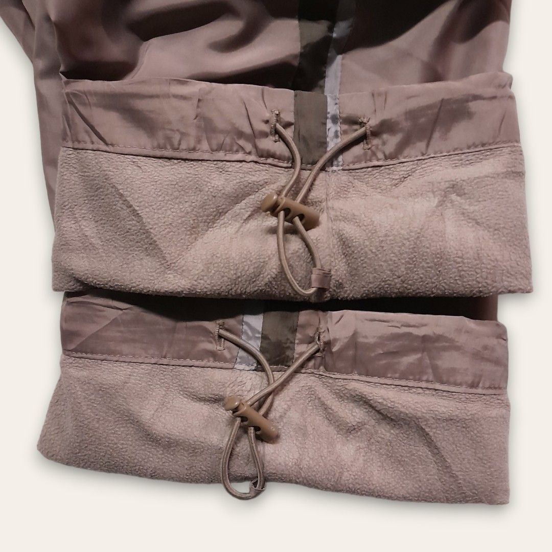 Uniqlo Heat Tech Parachute Pants, Men's Fashion, Coats, Jackets and ...