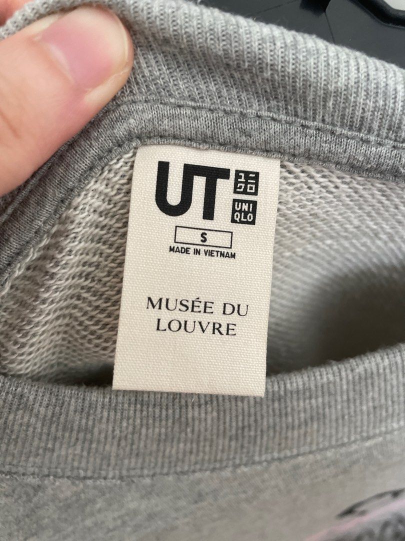 Uniqlo Louvre Museum Sweatshirt - Venus de Milo, Women's Fashion, Tops ...