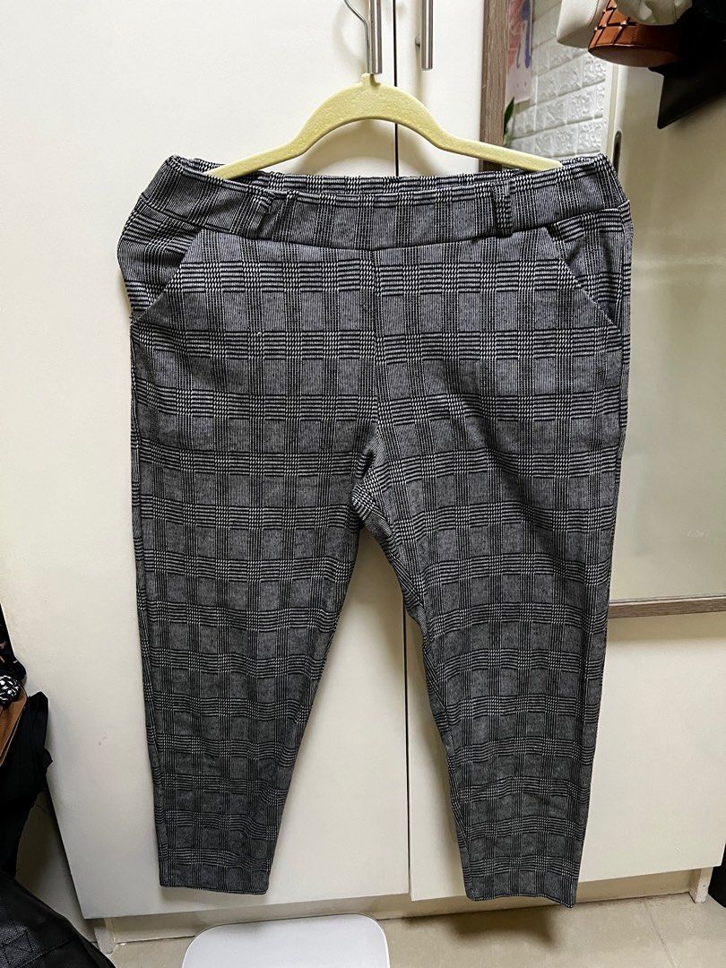 [Used] No Brand Pants, Women's Fashion, Bottoms, Other Bottoms on Carousell