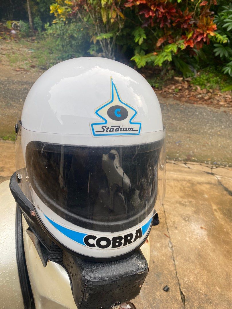 Vintage 70s stadium cobra helmet made in england, Hobbies & Toys ...