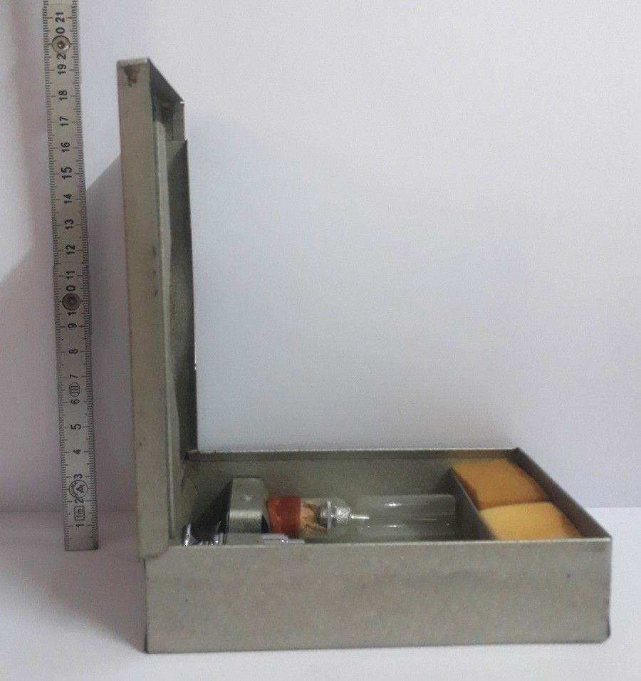 Vintage Boots Viule Cartridge Syringe, Health & Nutrition, Medical ...